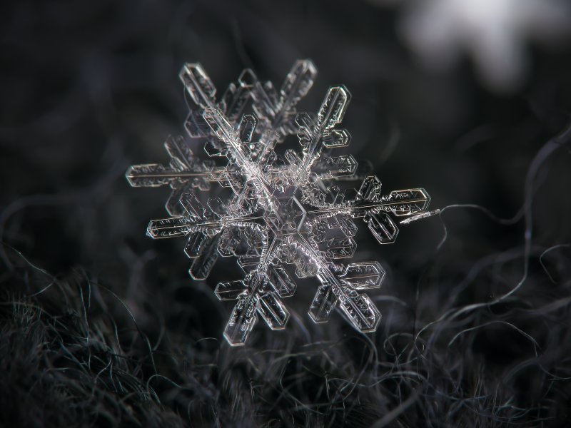 Is it possible to create two identical snowflakes? - Physics mysteries ...
